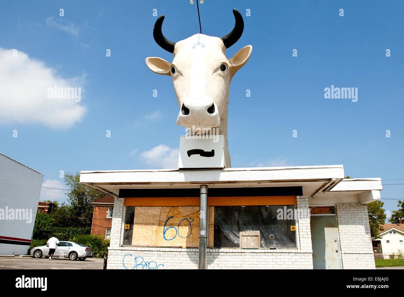 Closed fast food with the head of a cow Stock Photo - Alamy