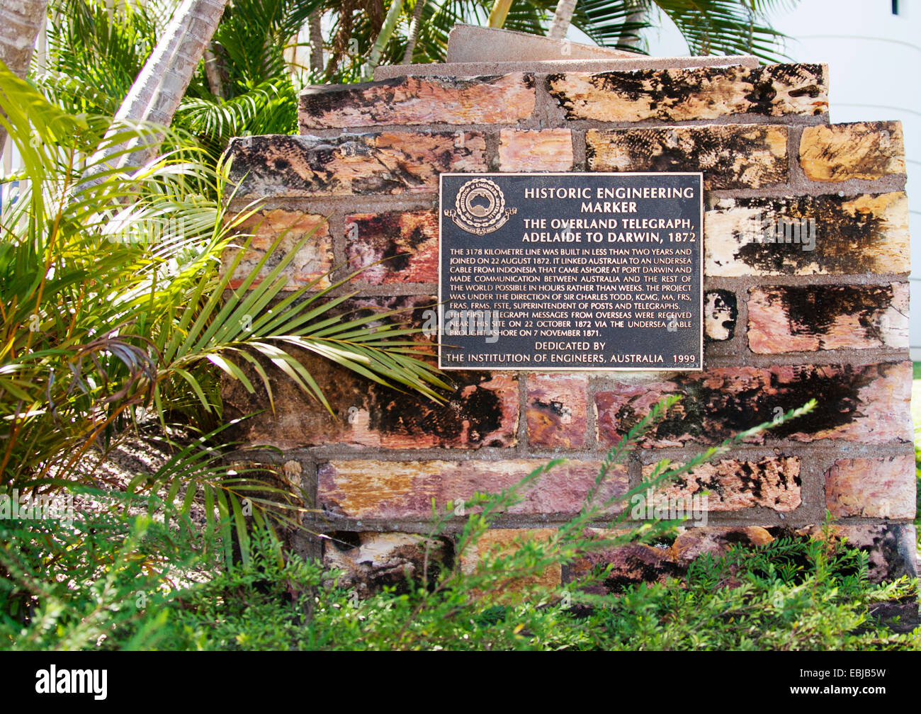 Landscape format shot of the historical monument, set among palm trees ...