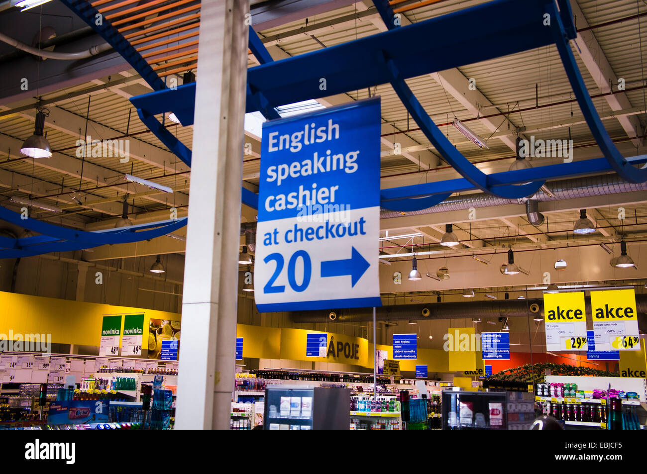 Albert supermarket, sign English speaking cashier at checkout 20 Stock ...
