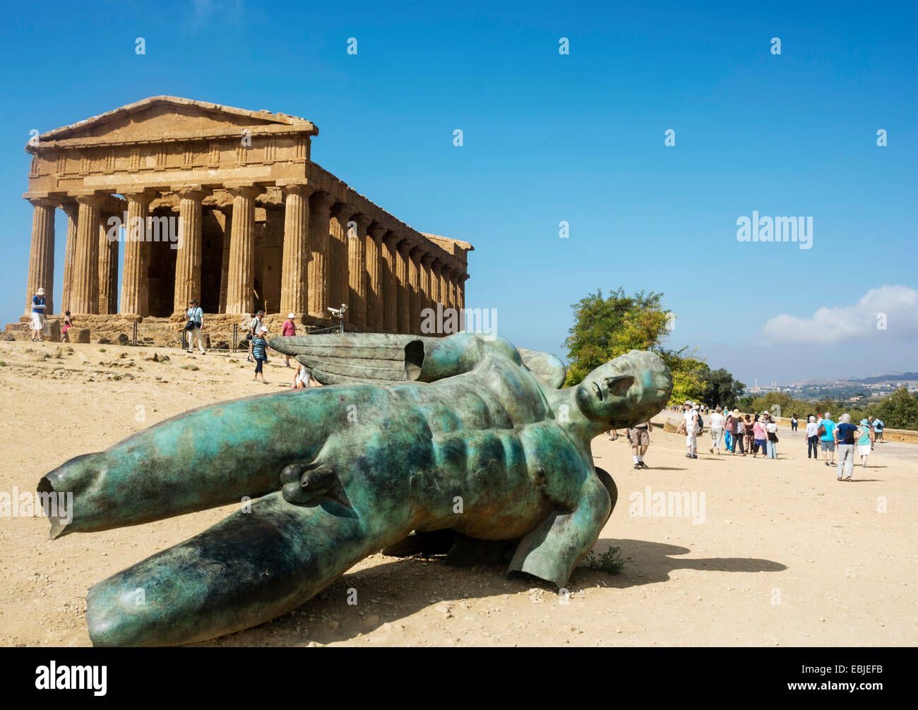 Agrigento. Sicily. Italy, Agrigento, Temple of Concordia & Fallen ...