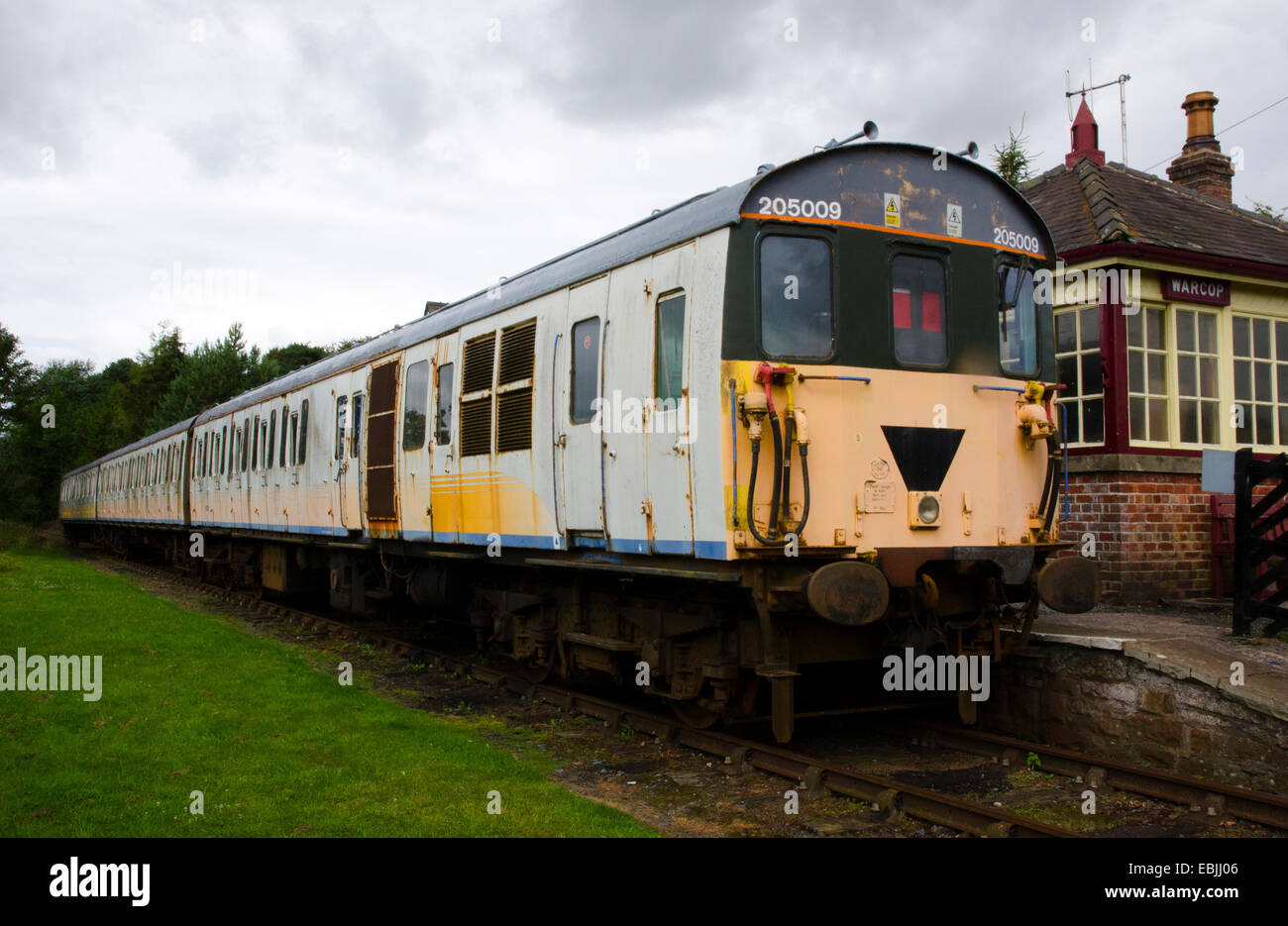 BR class 205 diesel electric multiple unit warcop eden valley railway ...