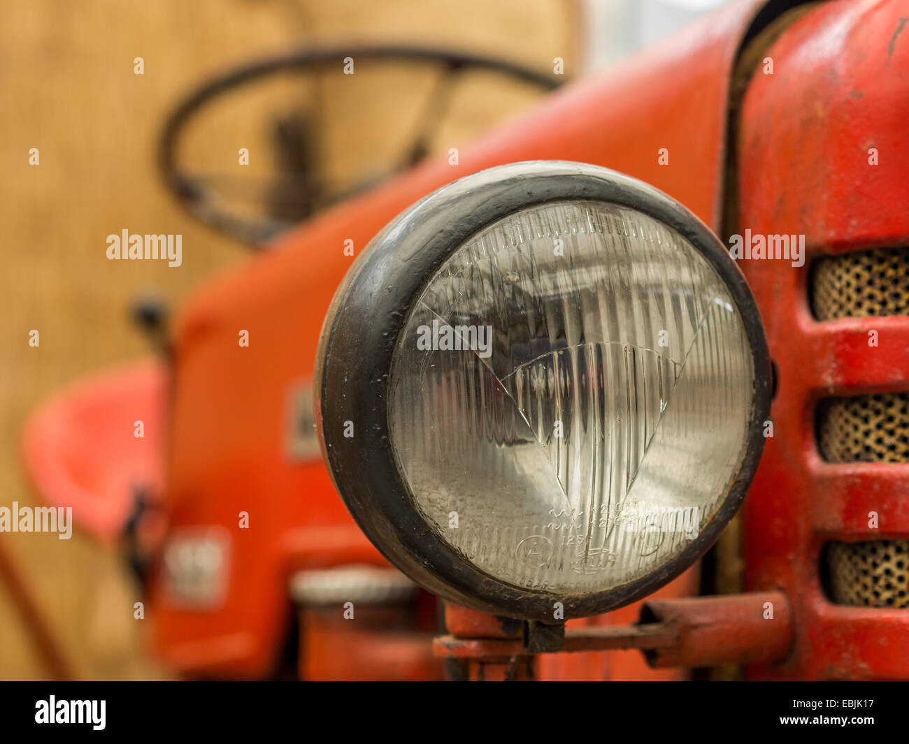 Vintage tractor headlight hi-res stock photography and images - Alamy