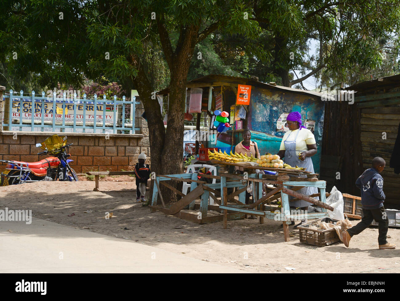 Street trader in Kenya Stock Photo - Alamy