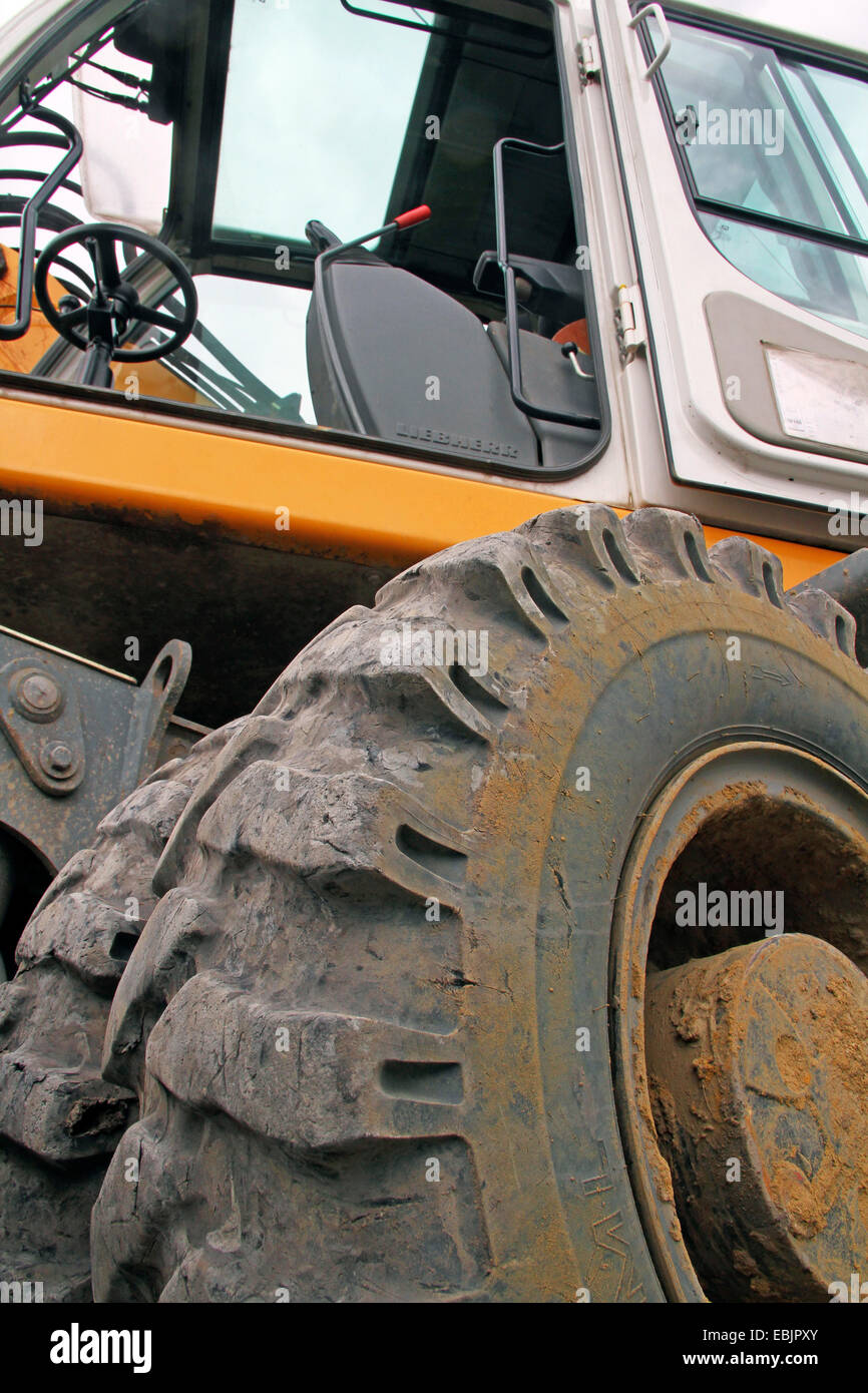 Bulldozer Cab Stock Photos & Bulldozer Cab Stock Images - Alamy