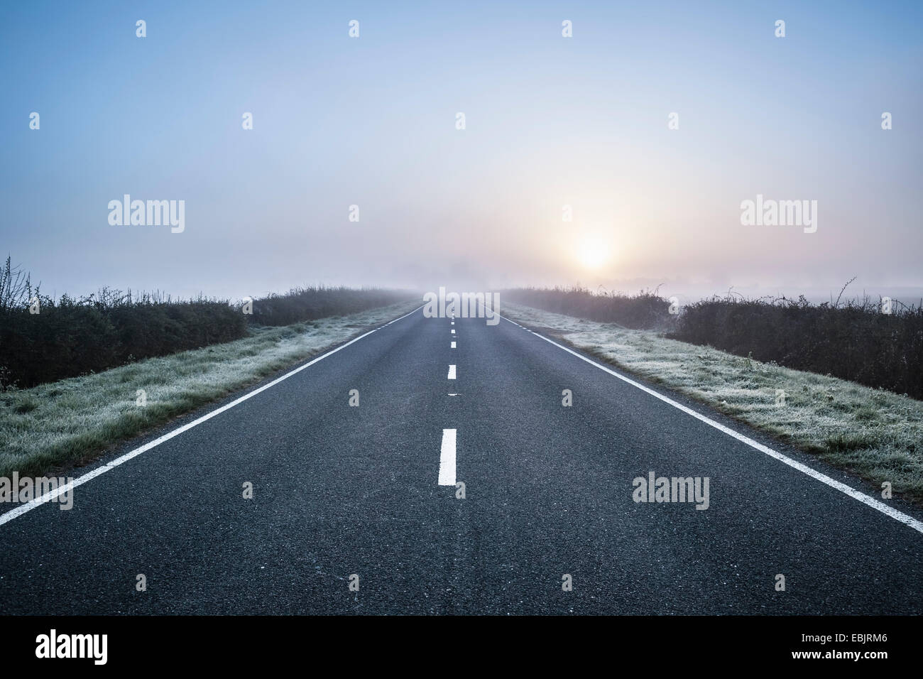 Empty road in rural setting, Northamptonshire, England Stock Photo - Alamy