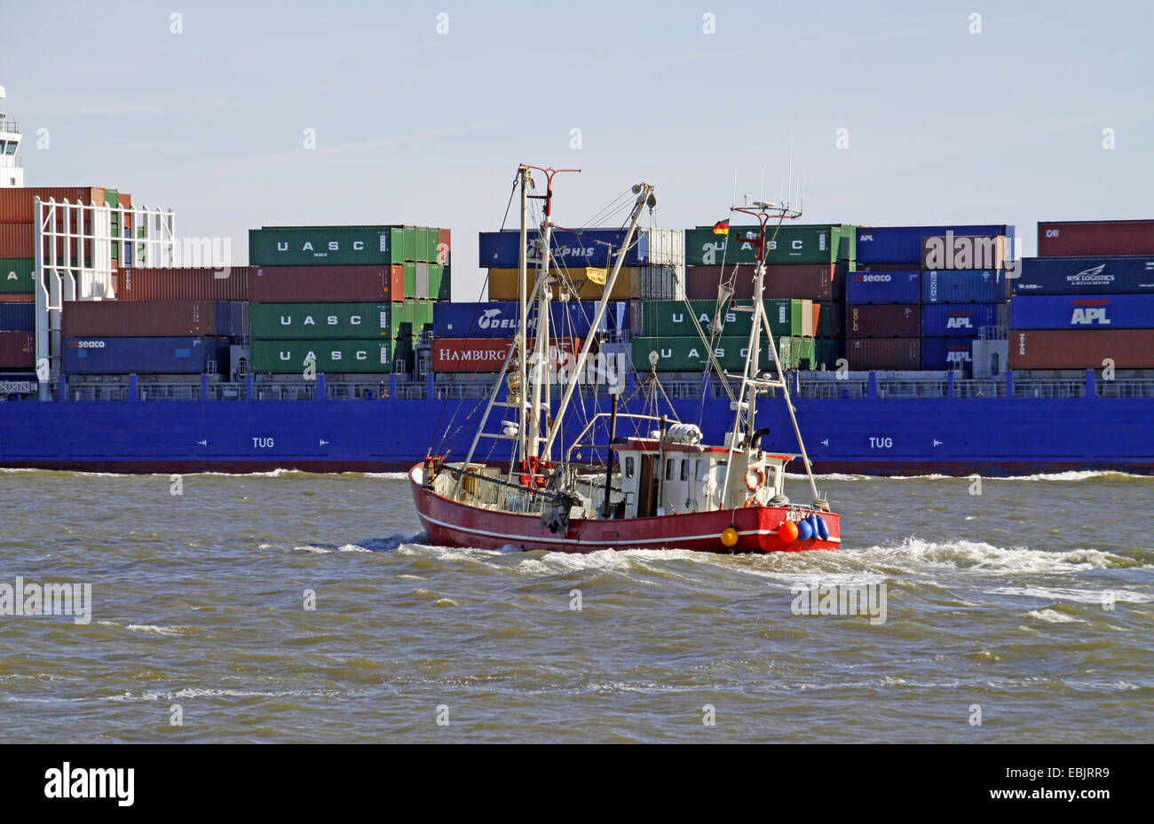 Front of ship hi-res stock photography and images - Alamy