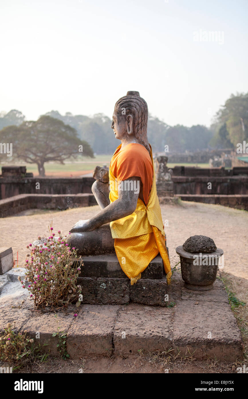 Side view of ancient Buddha sculpture, Siem Reap, Cambodia Stock Photo ...