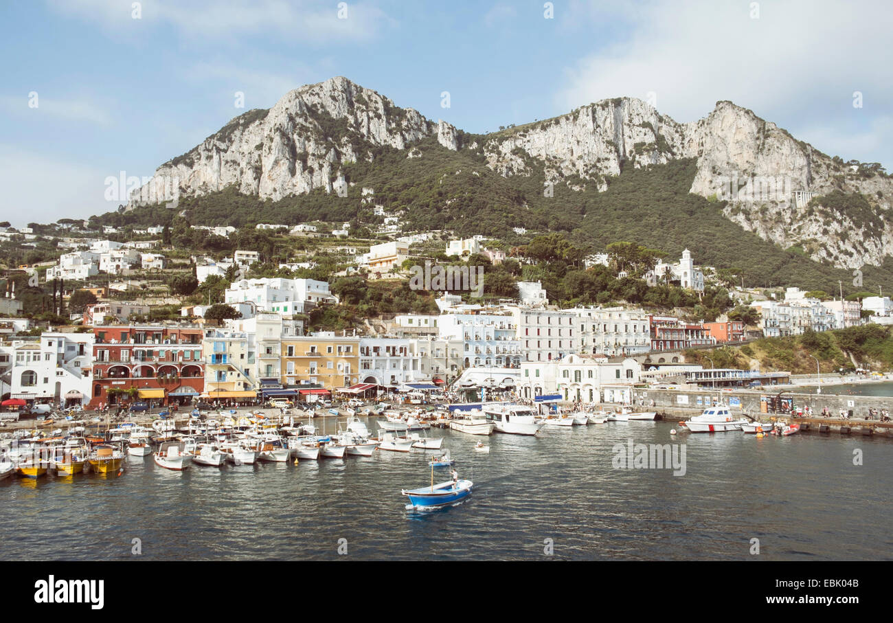 Port of napoli hi-res stock photography and images - Alamy