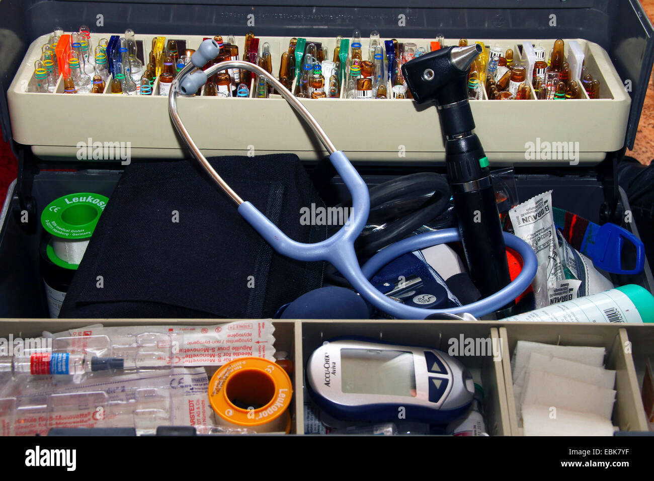 vials in emergency doctor's case Stock Photo - Alamy