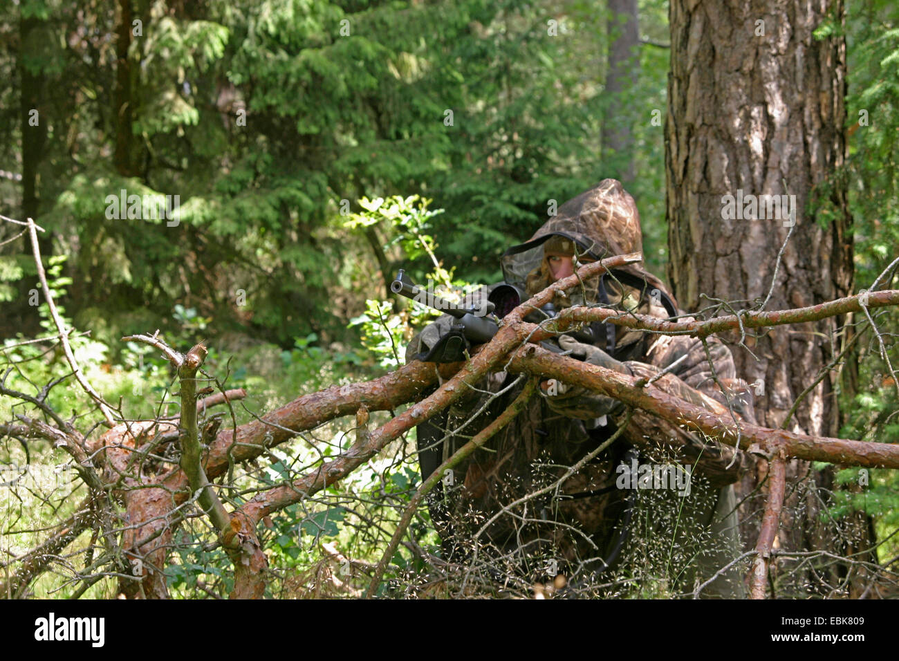 German huntsman hi-res stock photography and images - Alamy
