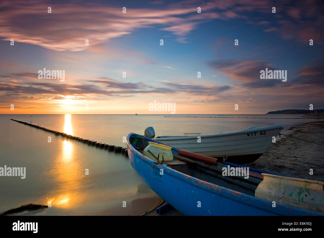 Spur dike in morning light hi-res stock photography and images - Alamy