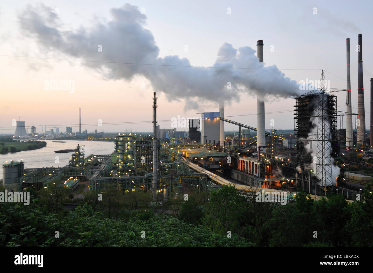 Heavy industry horizontal hi-res stock photography and images - Alamy