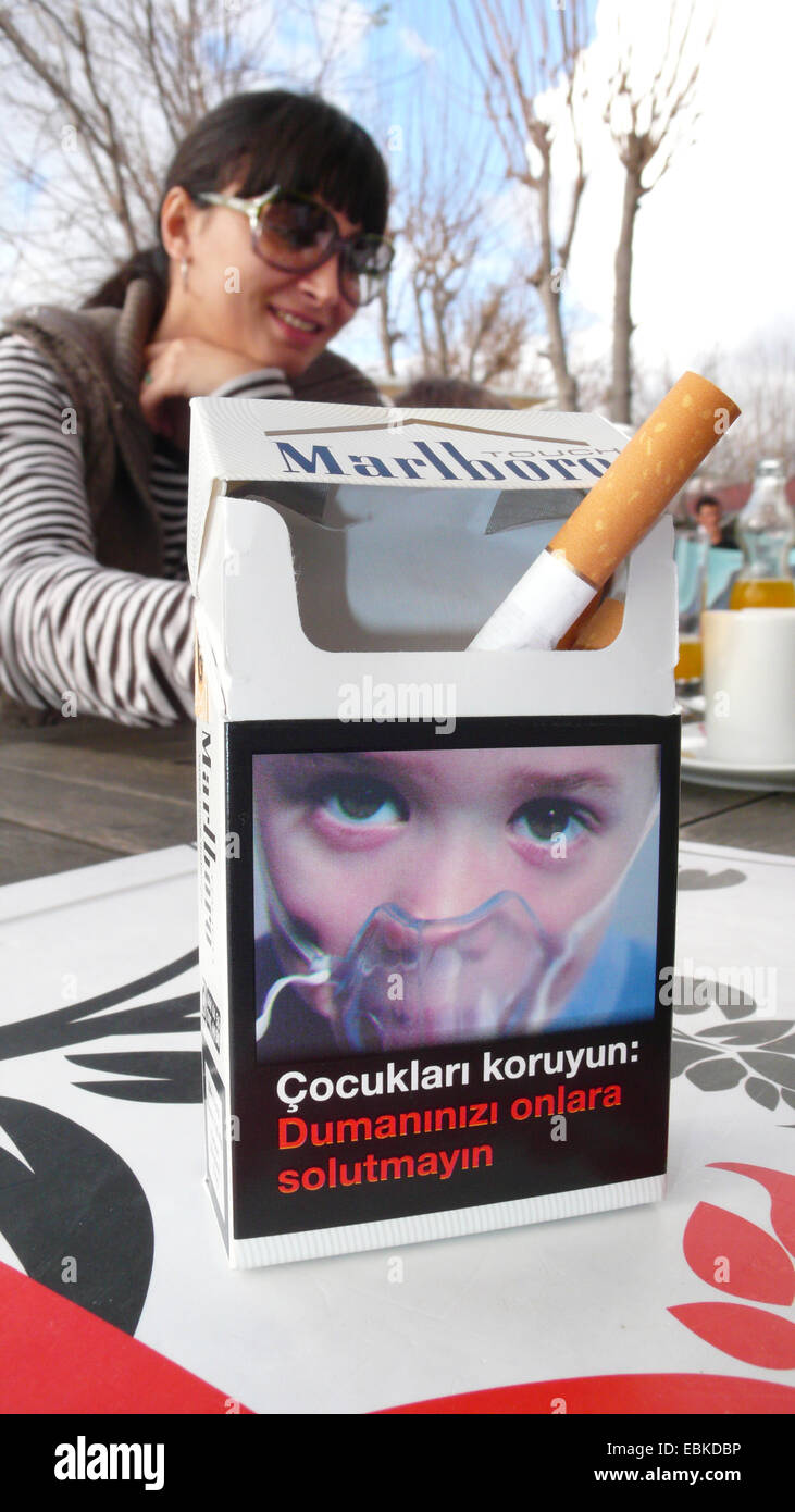 Cigarette boxes hi-res stock photography and images - Alamy