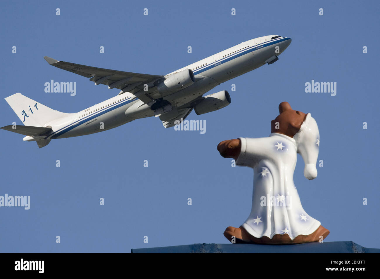 Air figure hi-res stock photography and images - Alamy