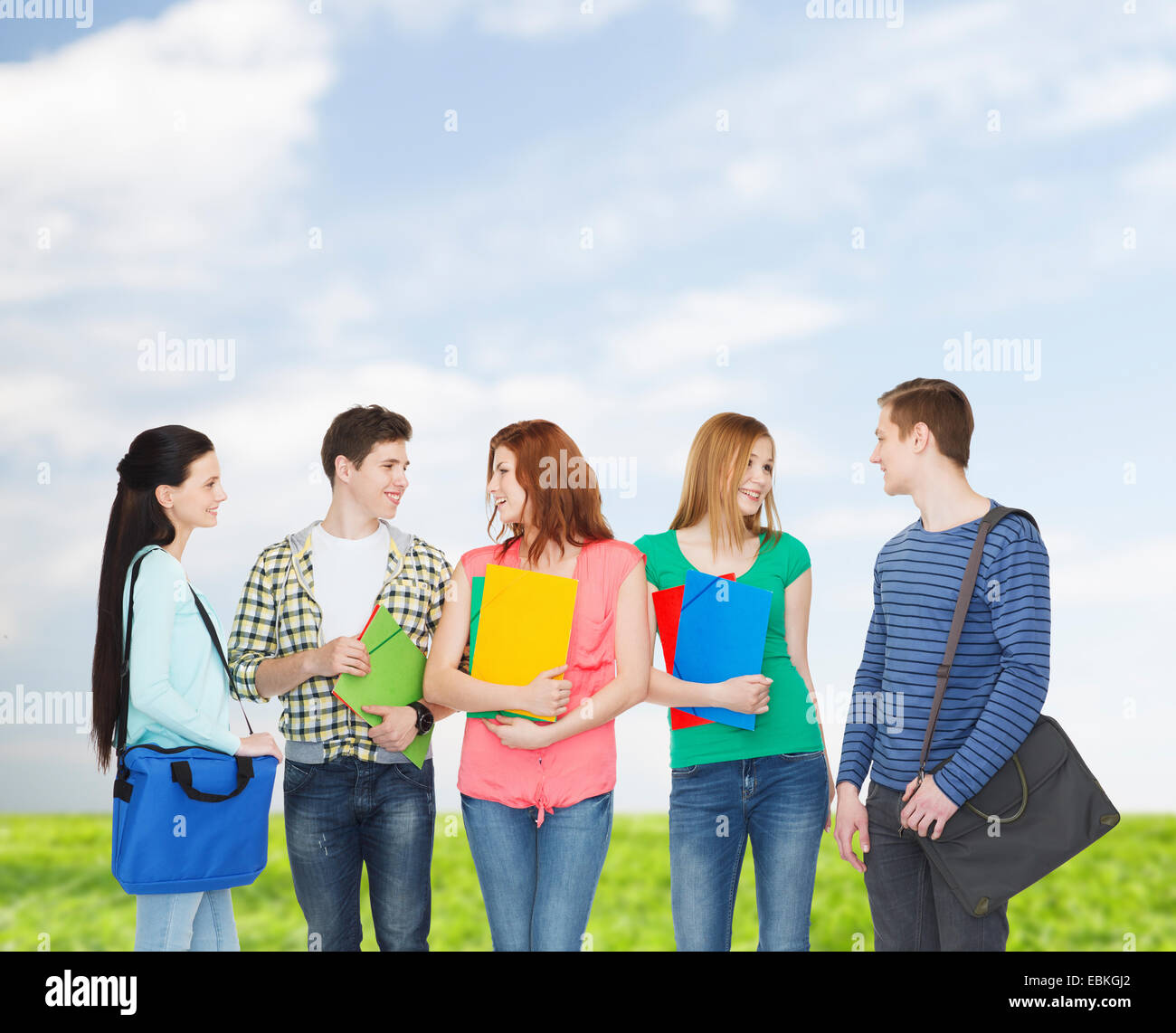 School students group discussion hi-res stock photography and images ...