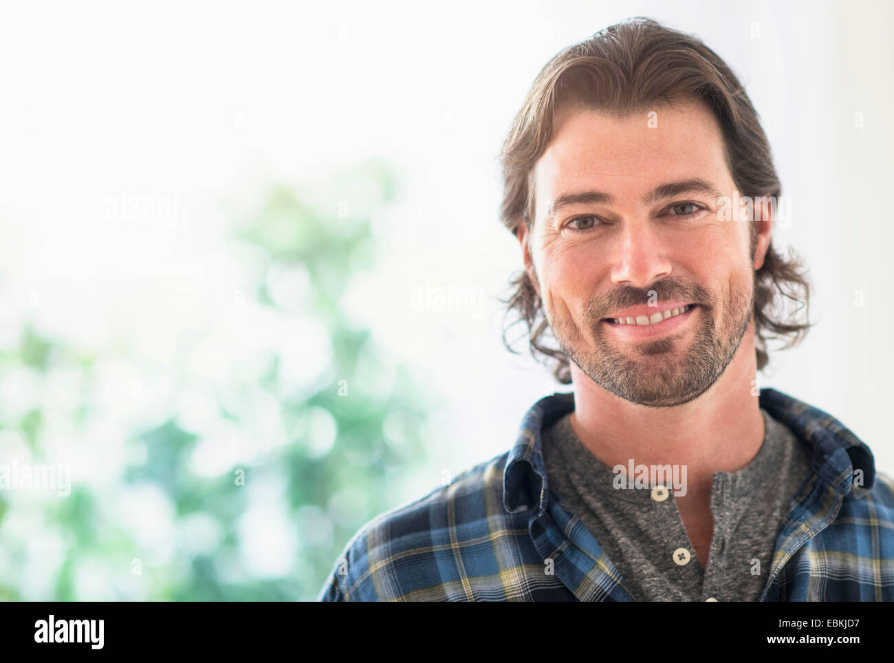 Portrait of smiling man Stock Photo - Alamy