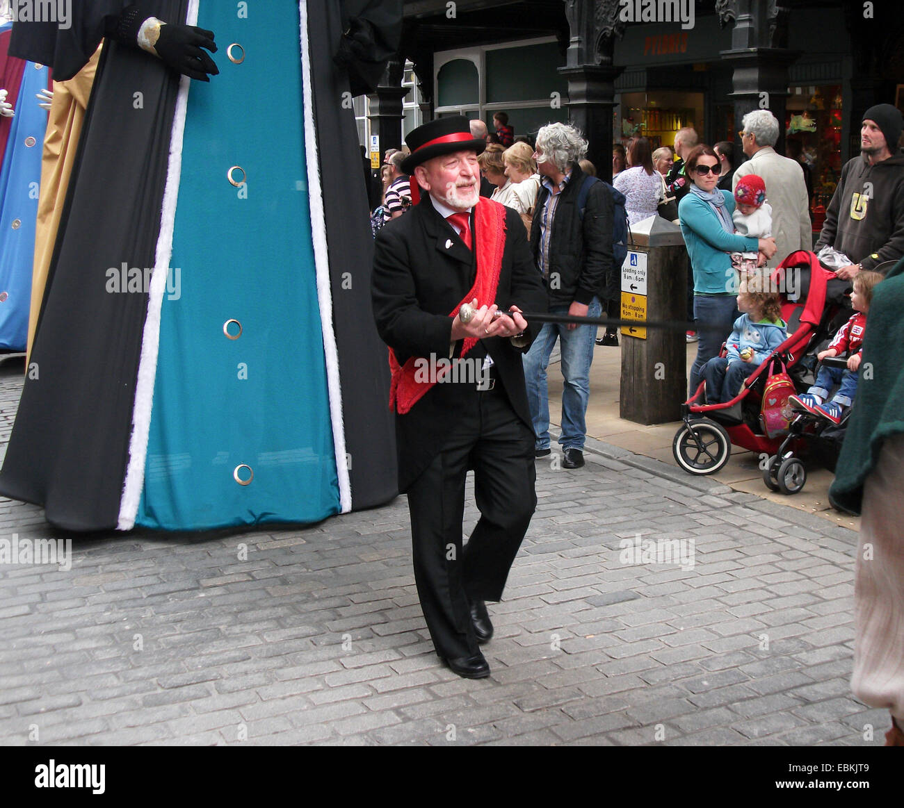 Mid-summer solstice parade of giants in Chester City Stock Photo - Alamy