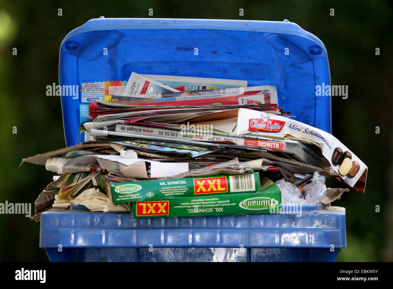 Refuse box hi-res stock photography and images - Alamy