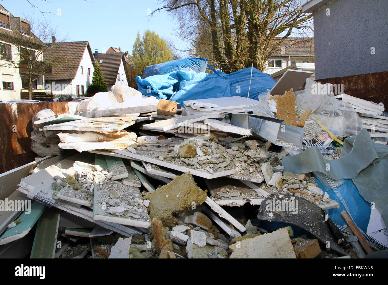 Building rubble container hi-res stock photography and images - Alamy