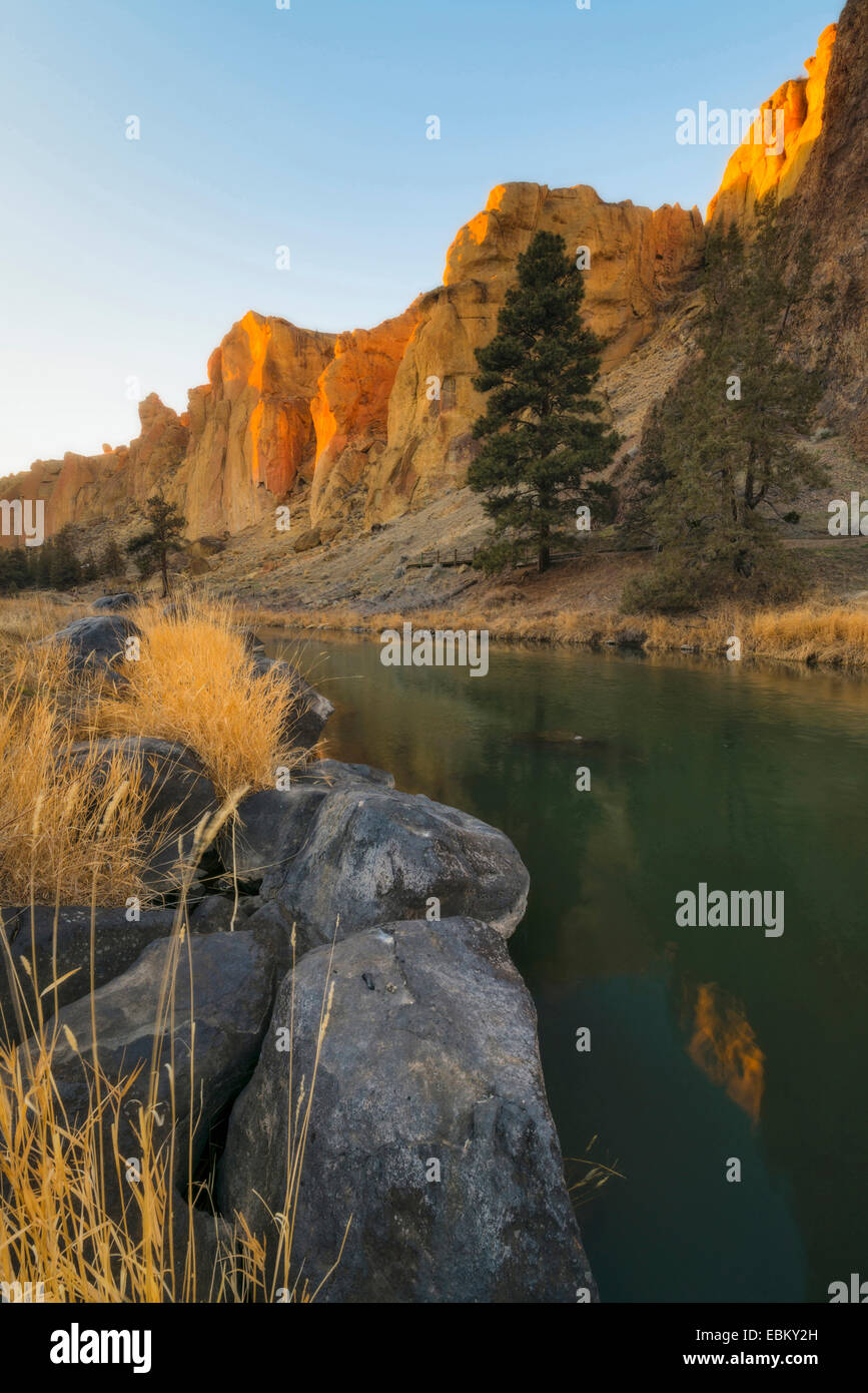 USA, Oregon, Landscape with rocks and river Stock Photo - Alamy