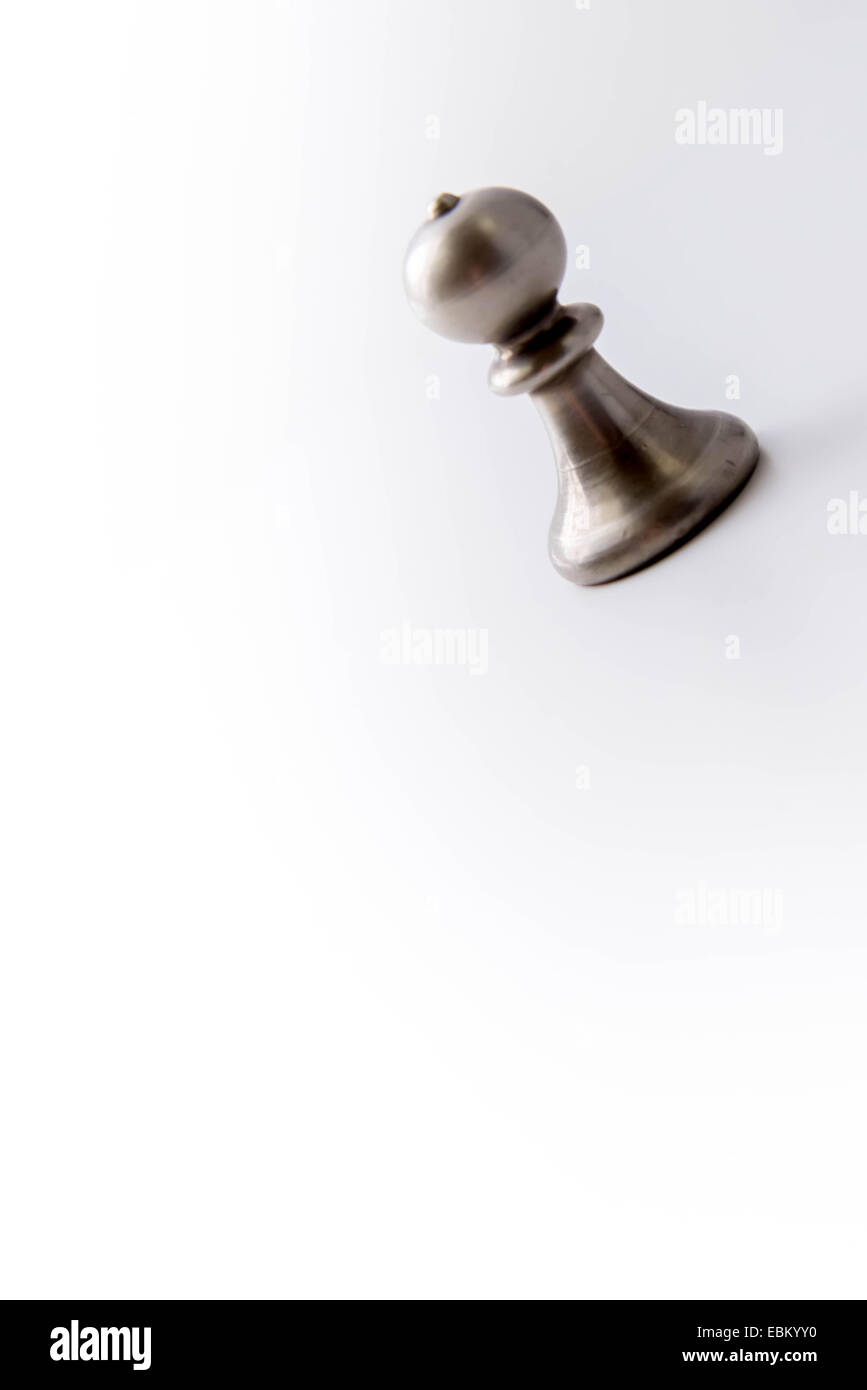 Single chess pawn hi-res stock photography and images - Alamy