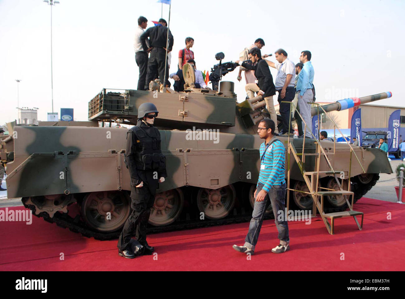 Al khalid tank hi-res stock photography and images - Alamy