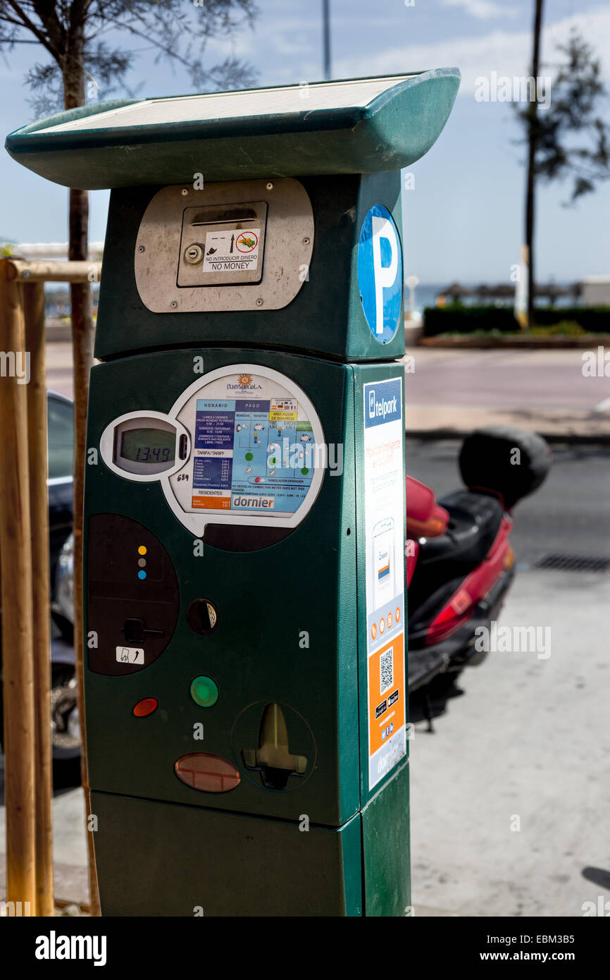Parking ticket machine hi-res stock photography and images - Alamy