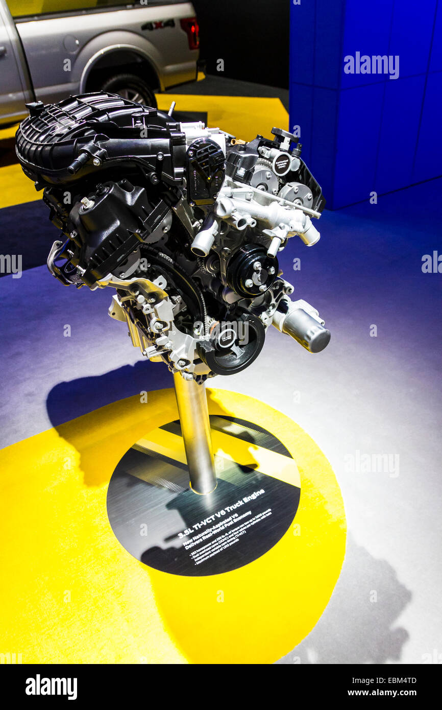 Truck engine hi-res stock photography and images - Alamy