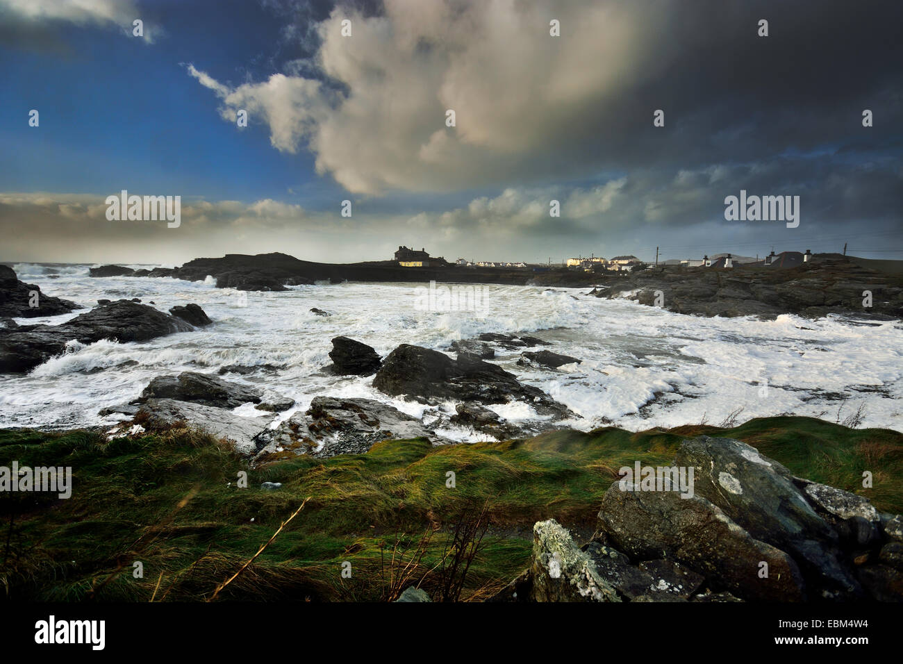 Rough seas and surf generate spindrift rolling in adjacent to Trearddur ...