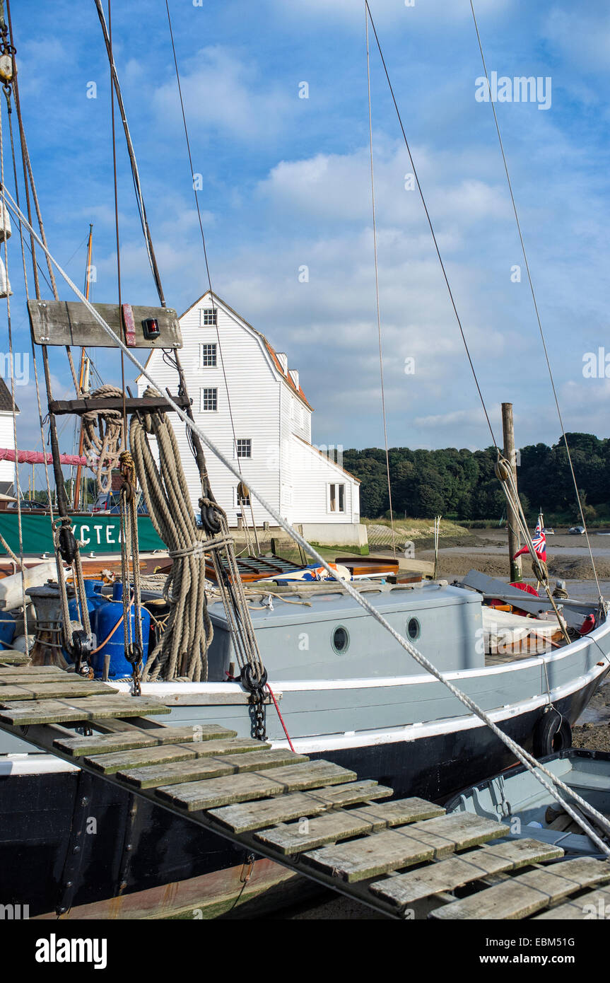 Tide Mill at Woodbridge on the Banks of River Deben Estuary with ...