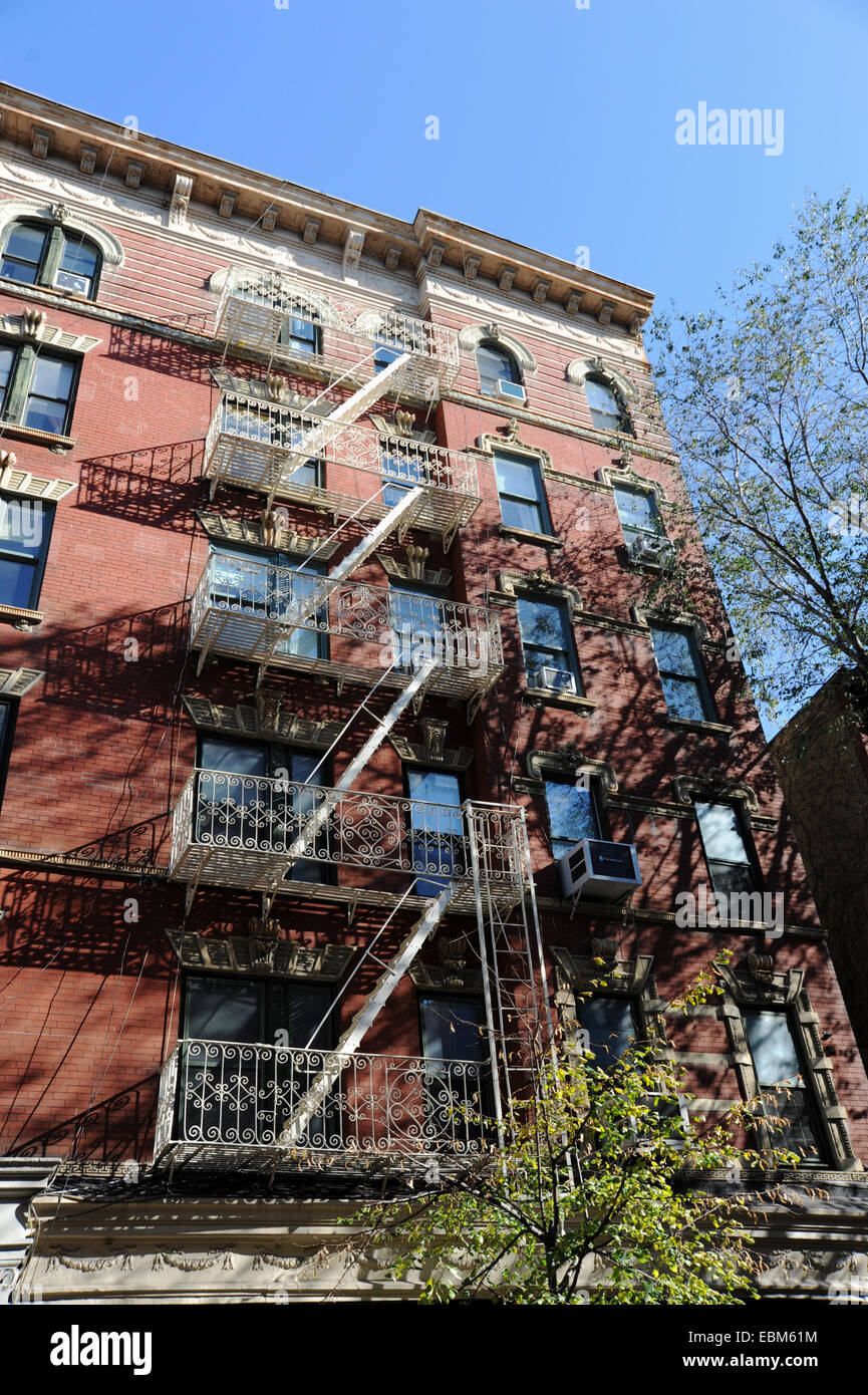 Typical New York Red Brick Buildings High Resolution Stock Photography ...