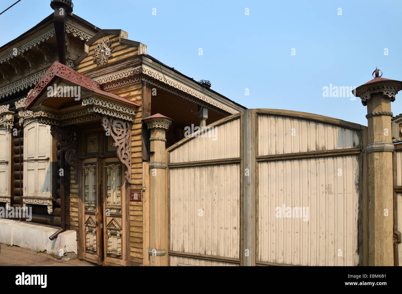 Siberian building hi-res stock photography and images - Alamy