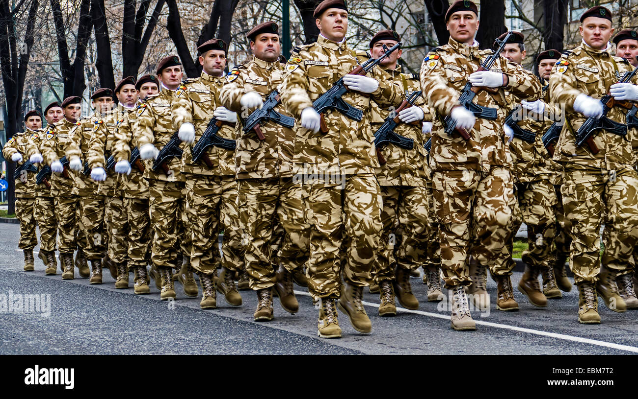 Romanian military uniform hi-res stock photography and images - Alamy
