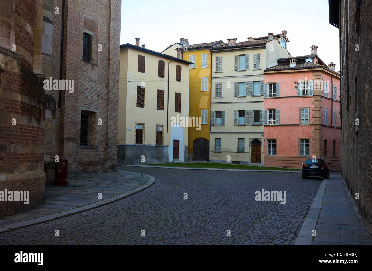 Parma,houses of the Duomo quarter Stock Photo - Alamy