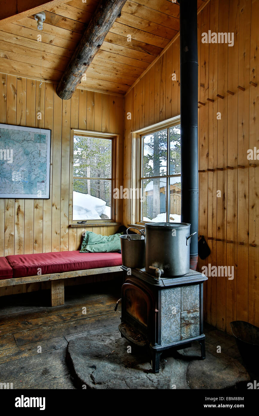 Wood stove, Fritz Hut, Benedict Huts, near Aspen, Colorado USA Stock ...