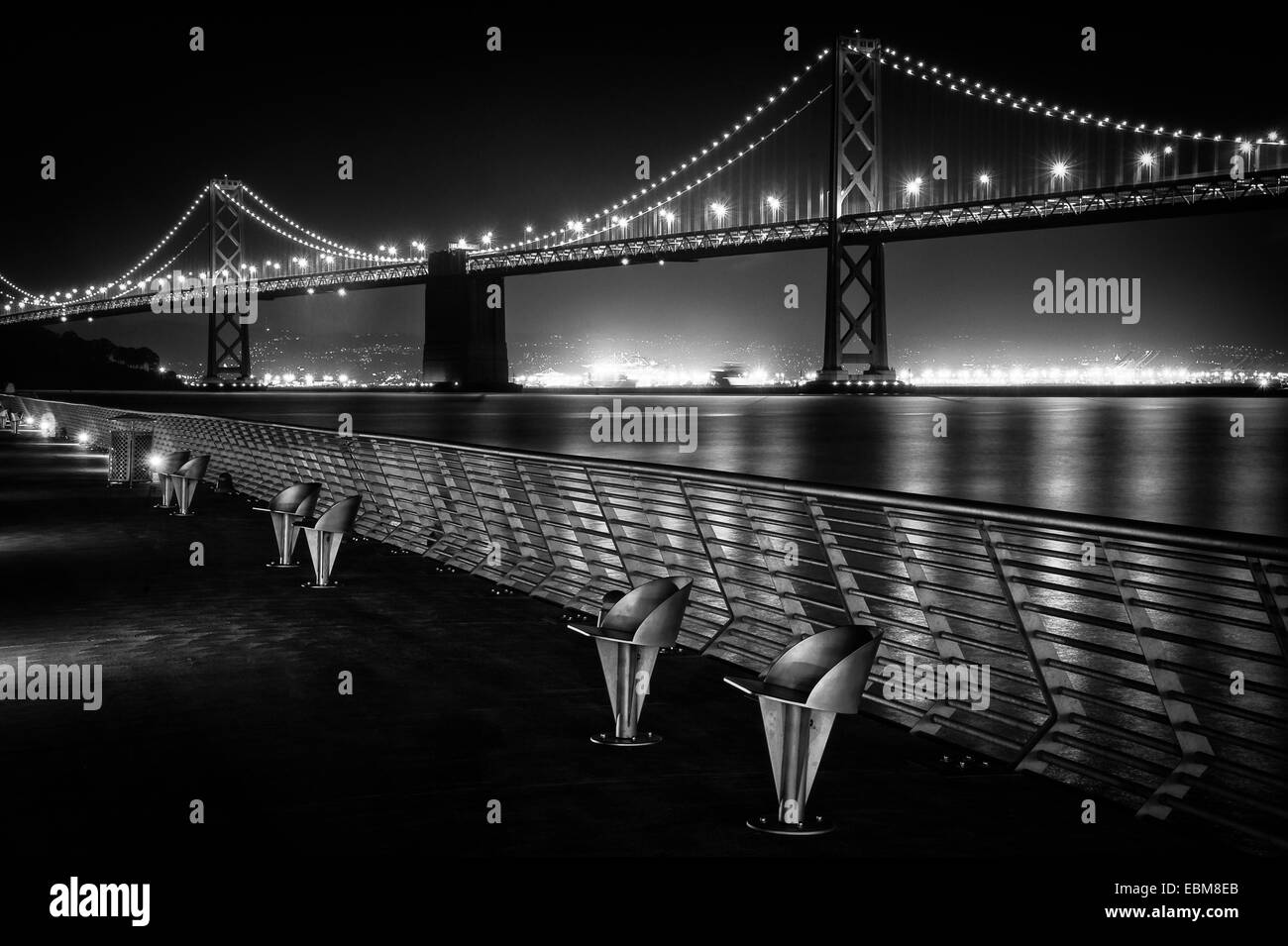 Suspension bridge lit up at night, Bay Bridge, San Francisco Bay, San ...
