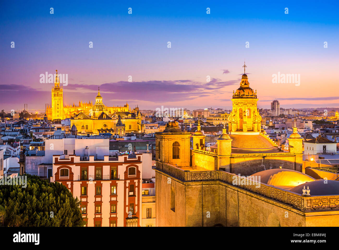 Seville cathedral hi-res stock photography and images - Alamy