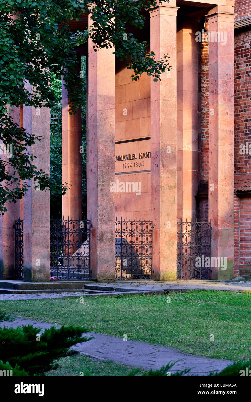 Tomb of the German philosopher Immanuel Kant near The Cathedral ...