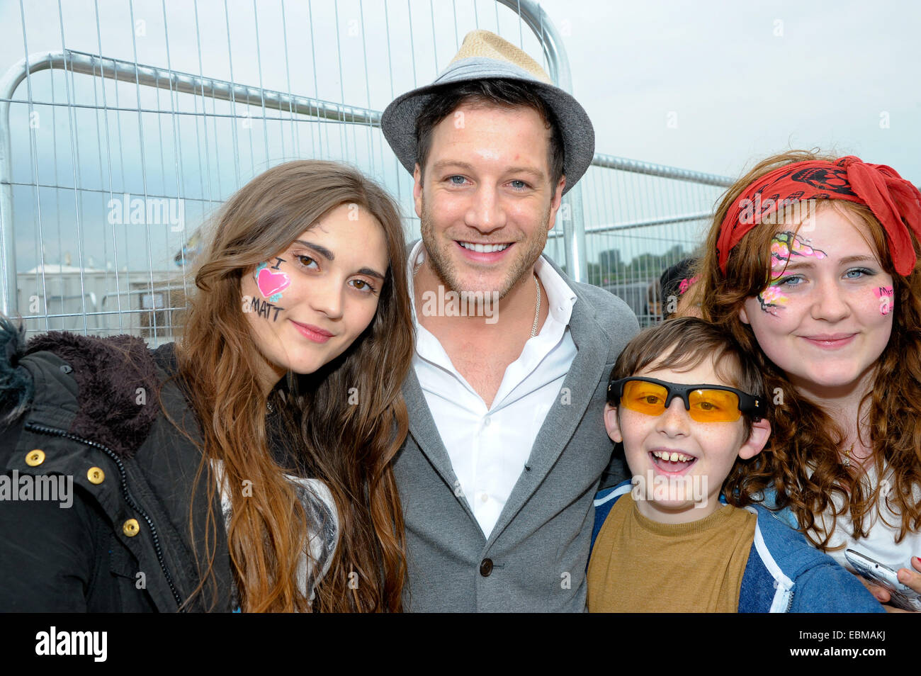 Matt Cardle meets with fans at The Acoustic Festival of Britain - Day 1 ...