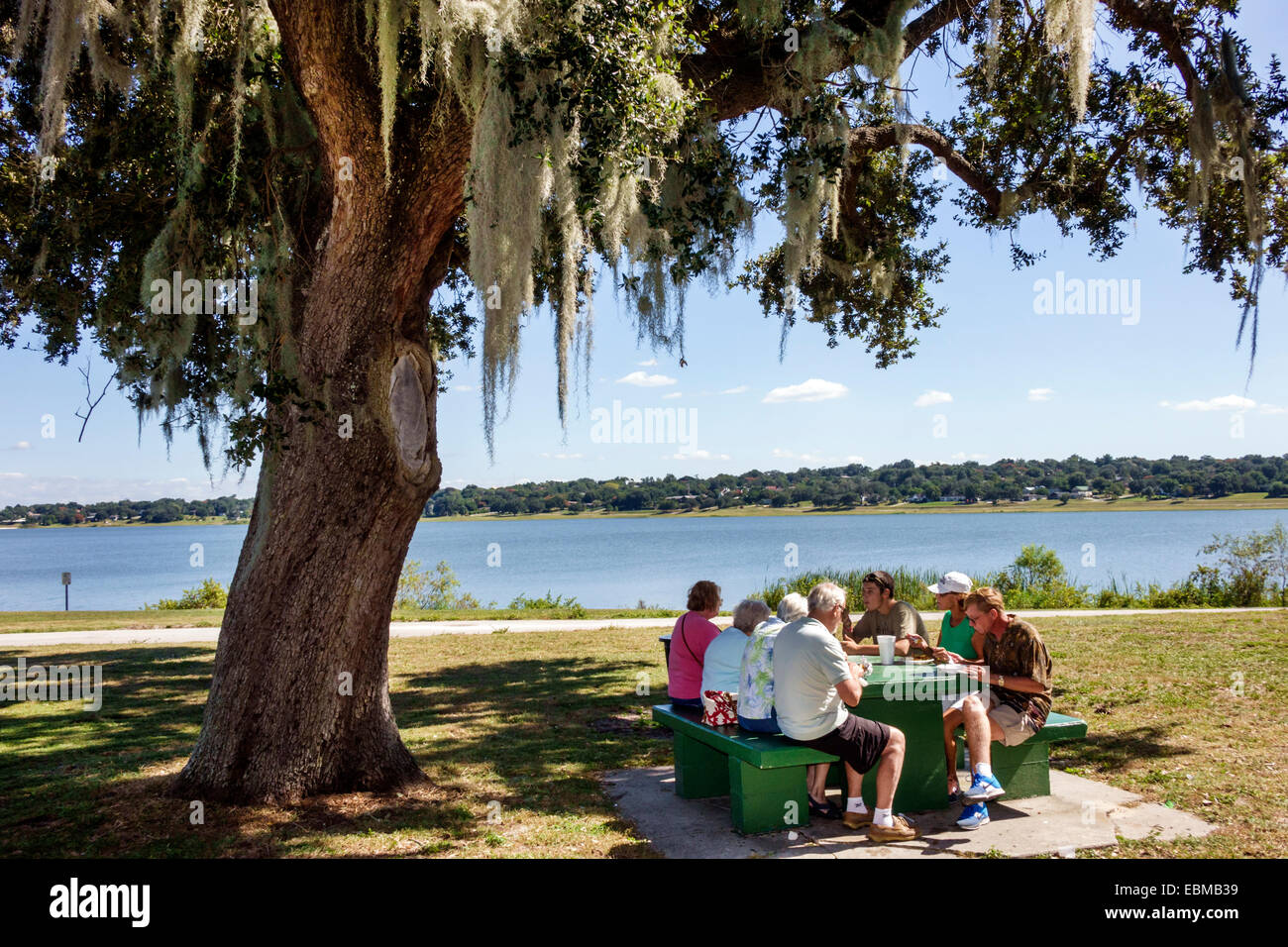 Florida lake wales lake wailes public park hi-res stock photography and ...