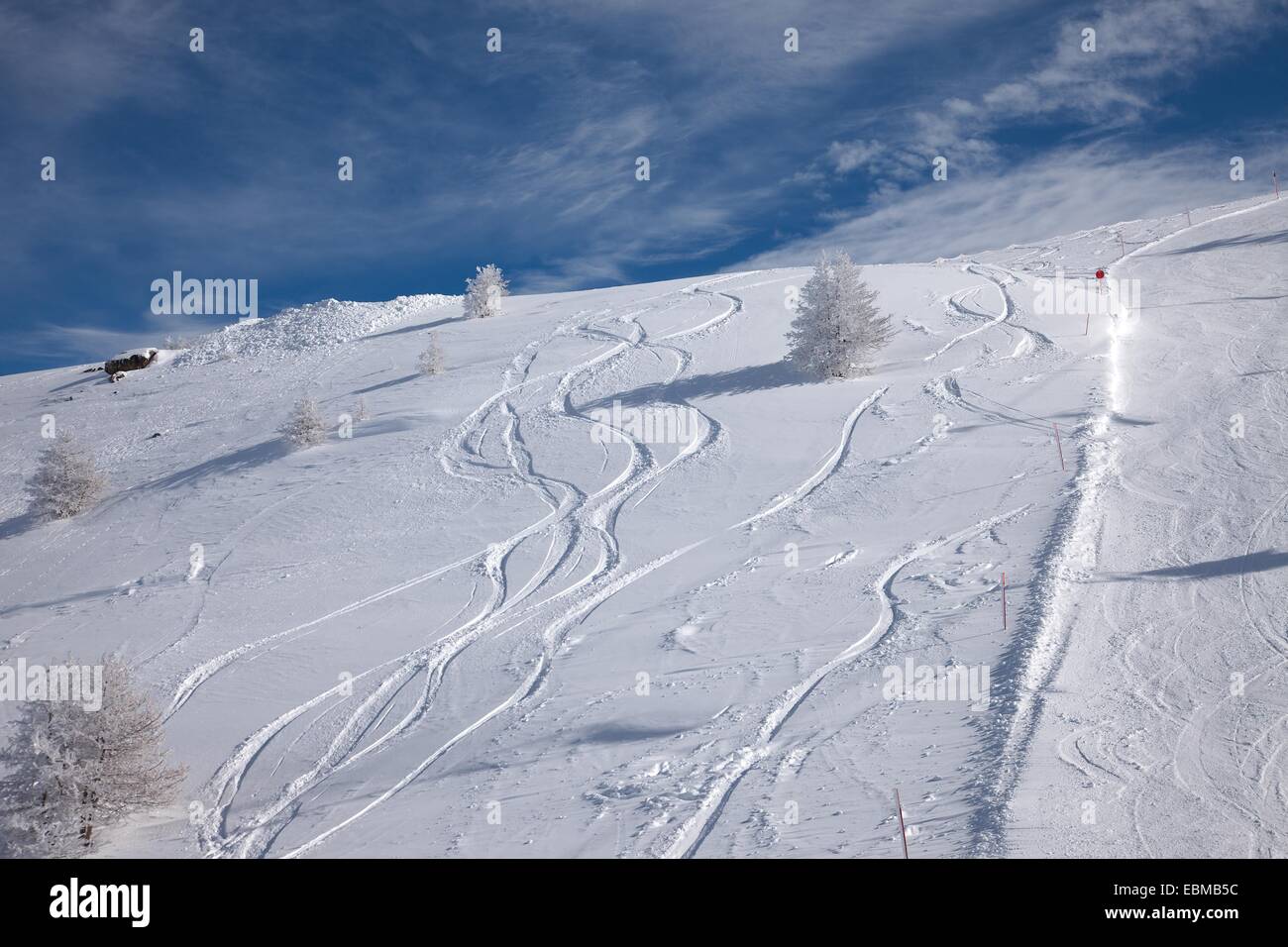 Piste lines hi-res stock photography and images - Alamy