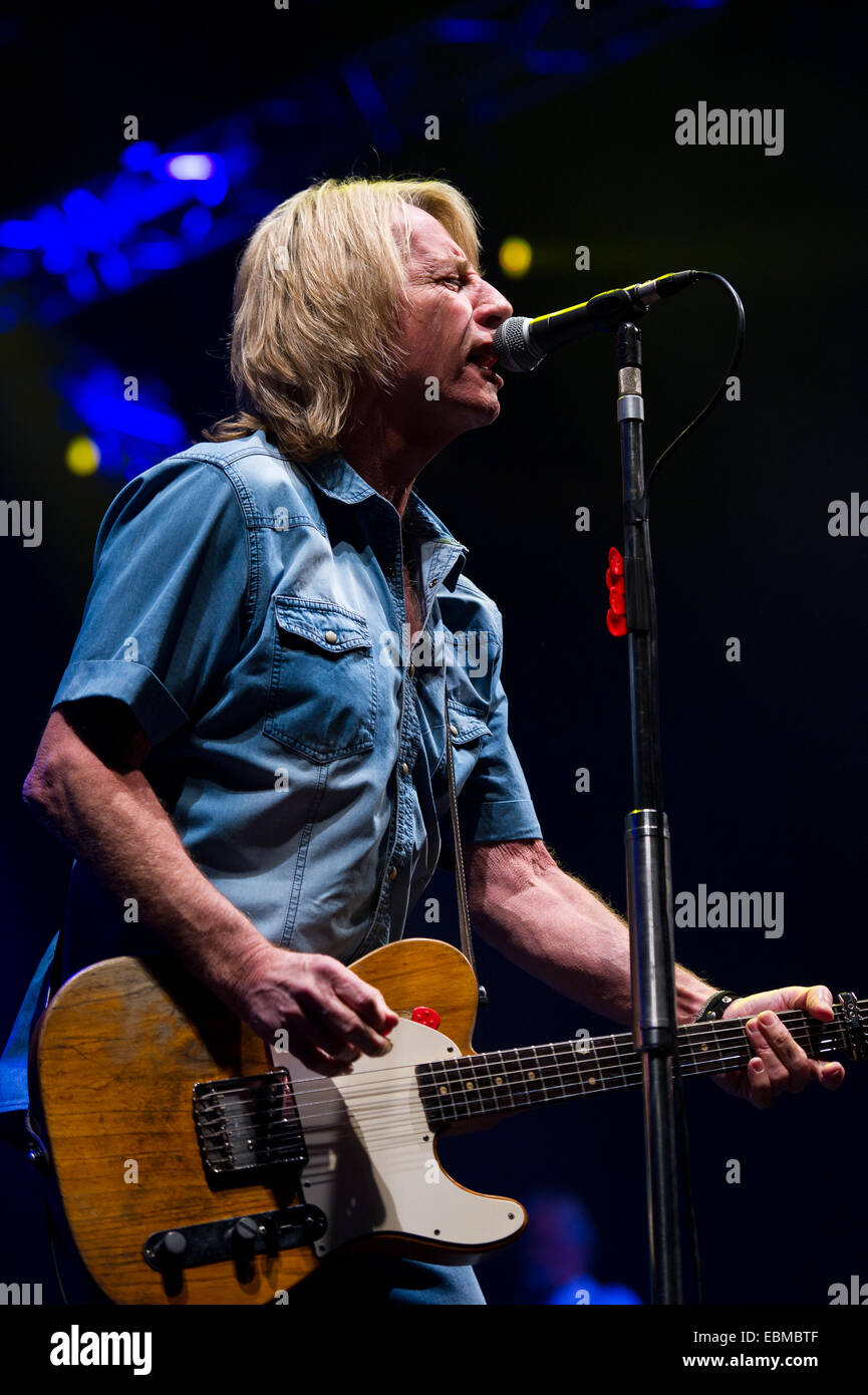 Freiburg, Germany. 2nd December, 2014. Rick Parfitt (Guitar, Vocals ...