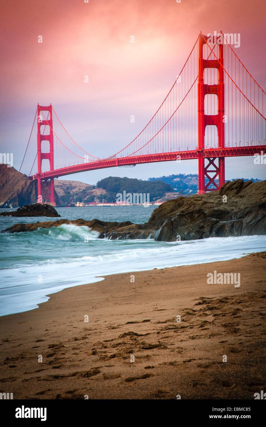 Golden Gate Bridge over the San Francisco Bay, San Francisco ...
