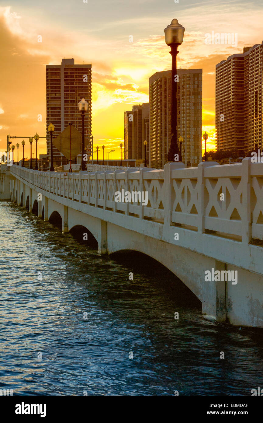 Bridge over the Atlantic ocean, Venetian Causeway, Venetian Islands ...