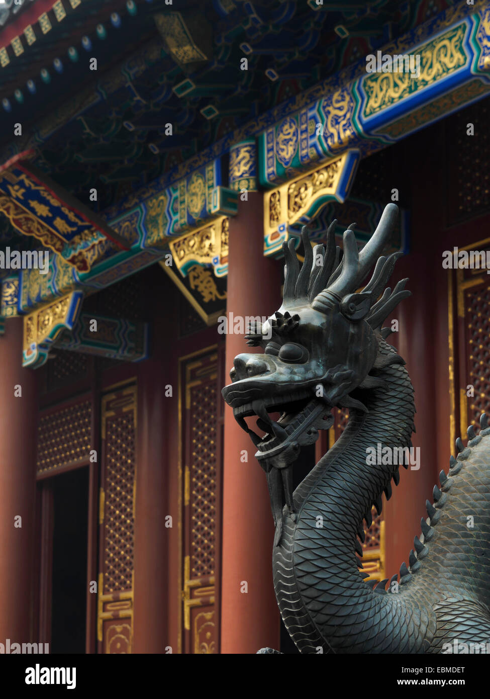 Dragon statue at The Summer Palace in Beijing, China, Asia Stock Photo ...