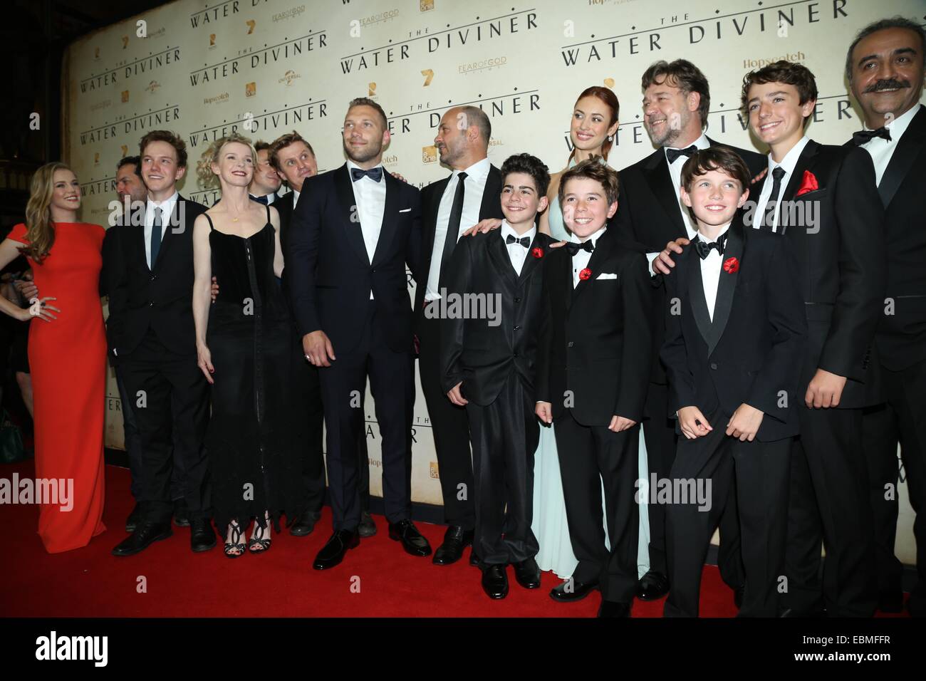 Sydney, Australia. 2 December 2014. The cast and crew on the red carpet ...