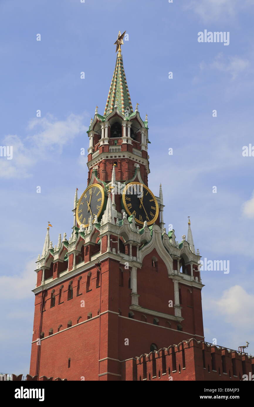 Spasskaya Tower of the Kremlin, Moskau, Russia Stock Photo - Alamy