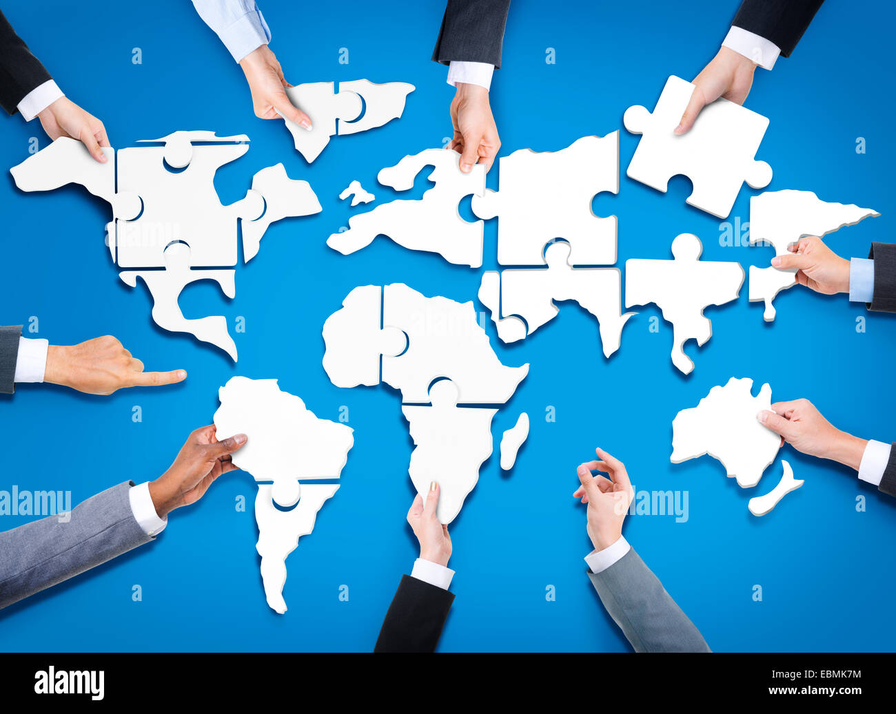 Jigsaw map of the world hi-res stock photography and images - Alamy
