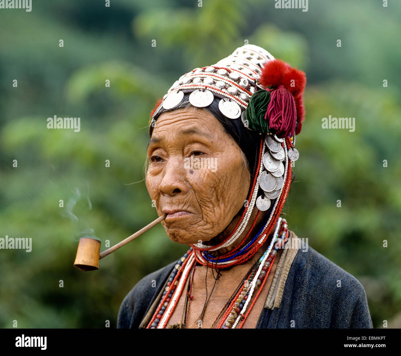 Woman female pipe smoker hi-res stock photography and images - Alamy