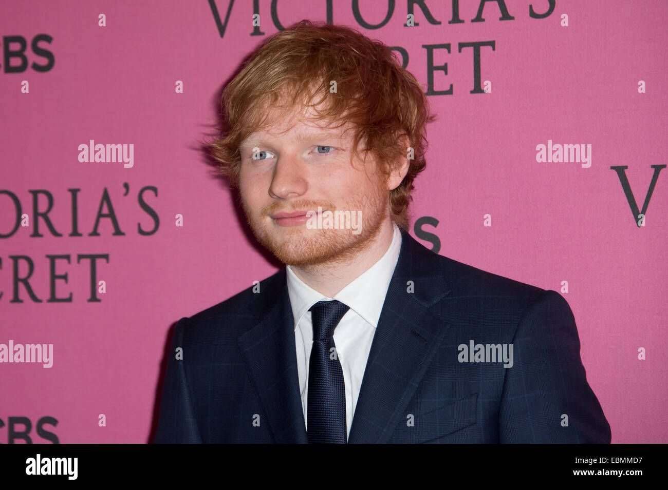 Ed sheeran poses hi-res stock photography and images - Alamy